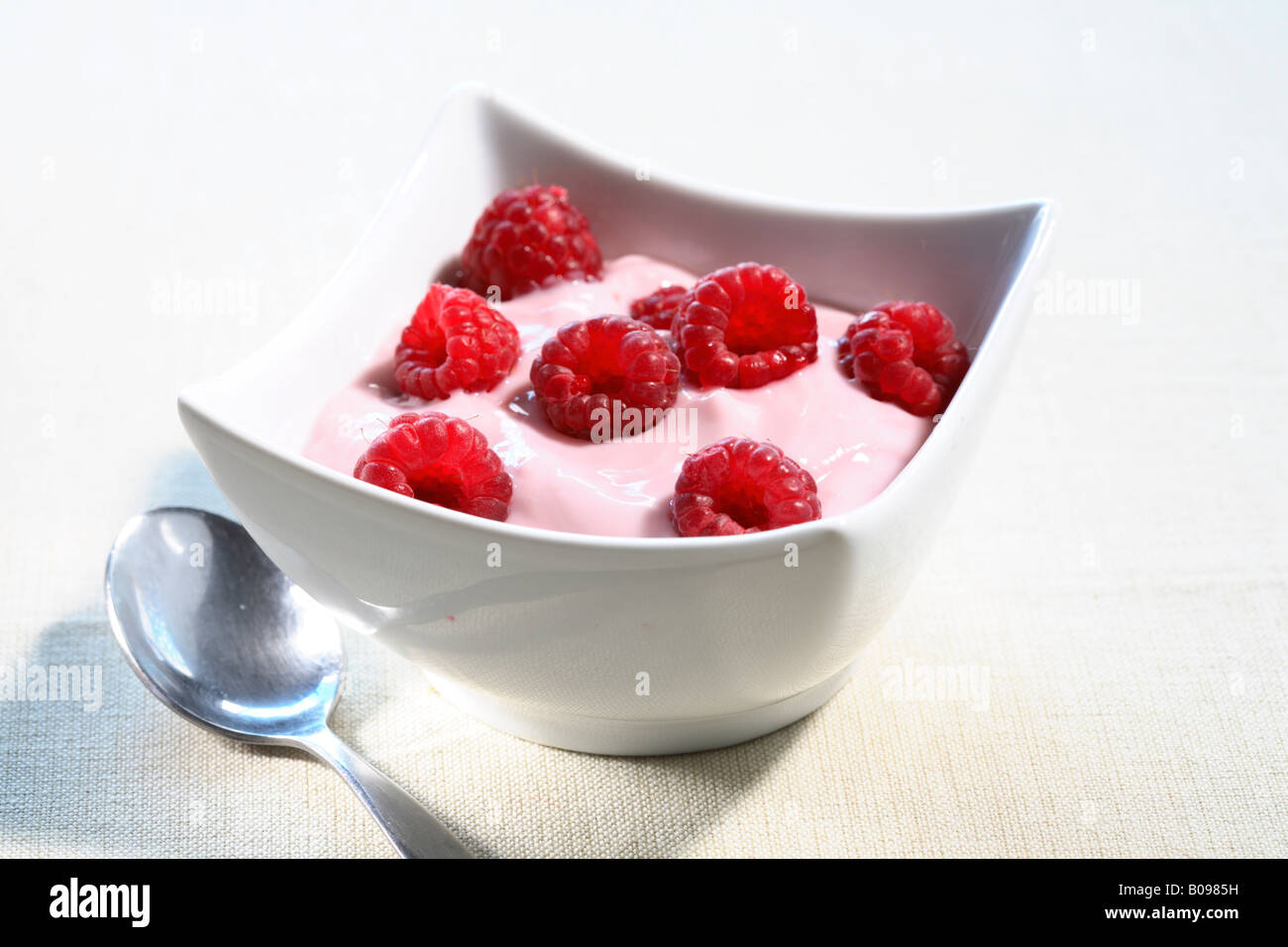 Yogurt containers hi-res stock photography and images - Alamy