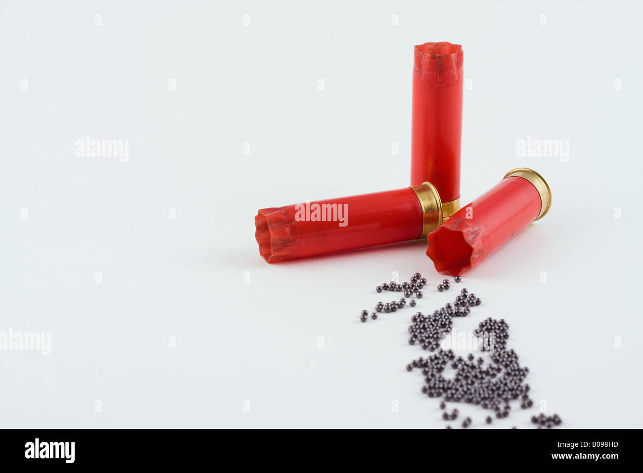 12 gauge shotgun shells hi-res stock photography and images - Alamy