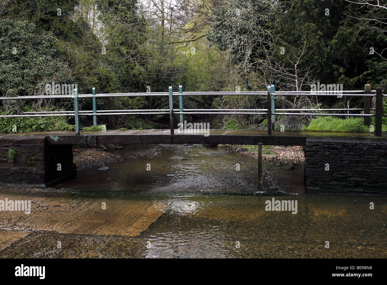 bridge over ford Stock Photo - Alamy