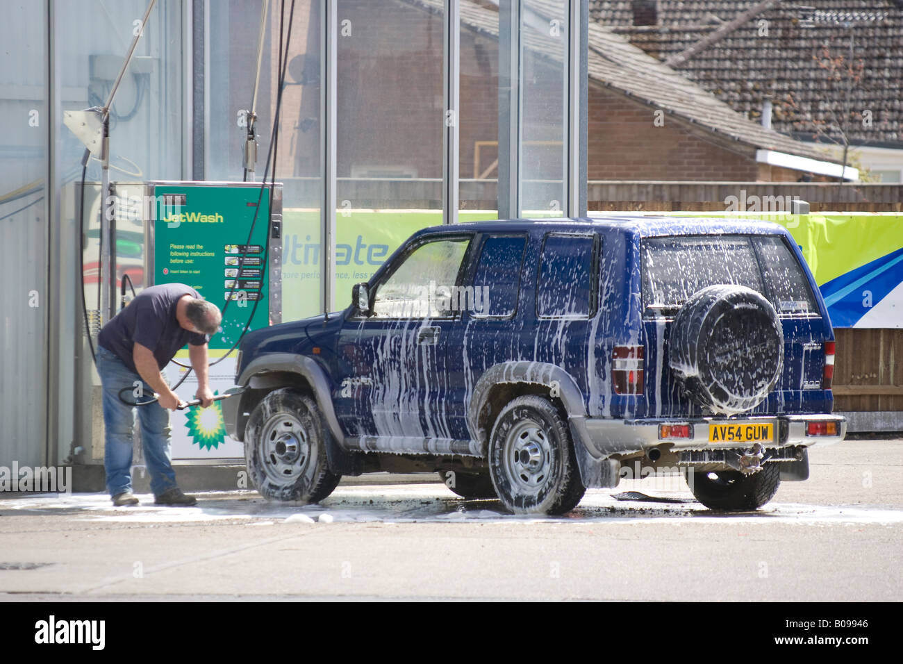 Man jetwash hi-res stock photography and images - Alamy