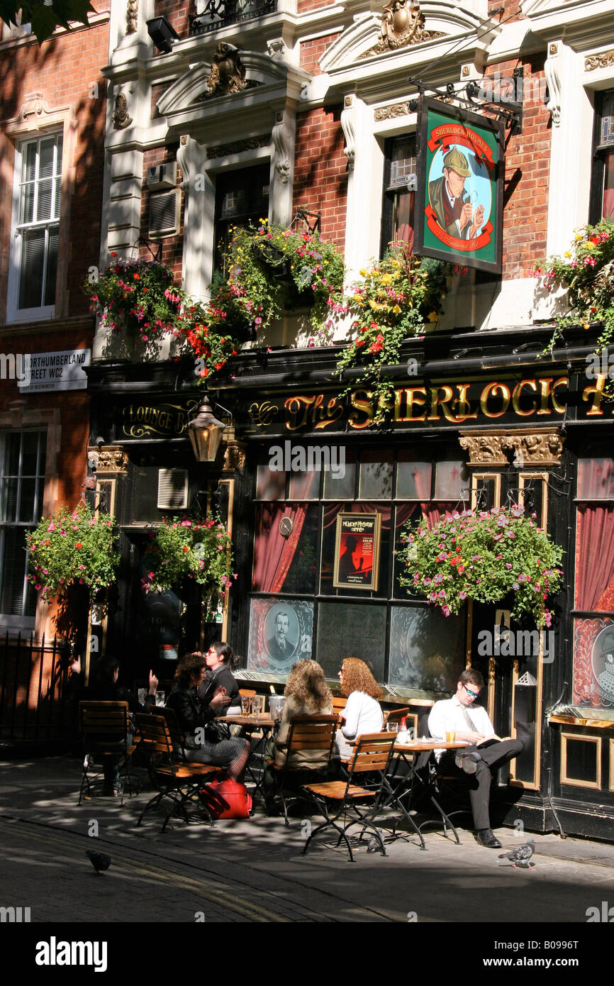 Sherlock Holmes Pub, Central London, England Stock Photo - Alamy