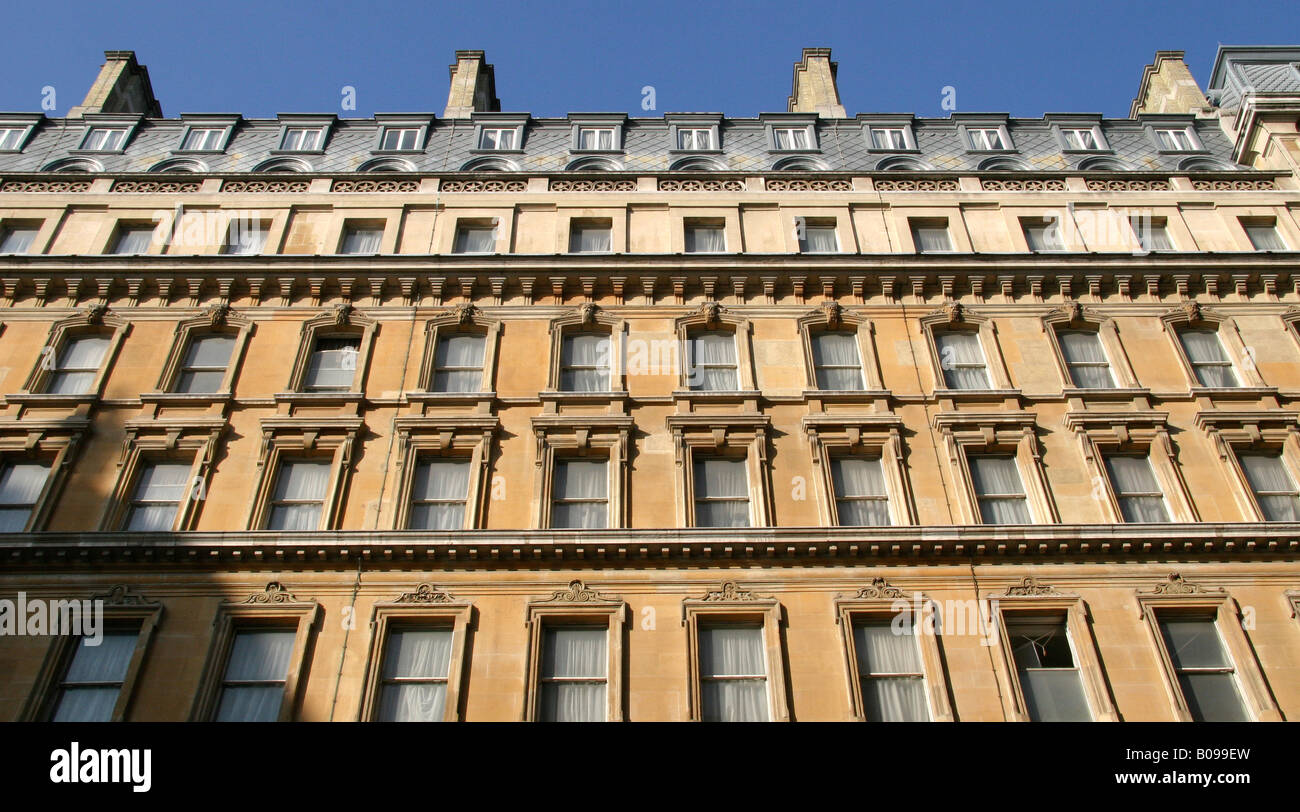 French style buildings hi-res stock photography and images - Alamy