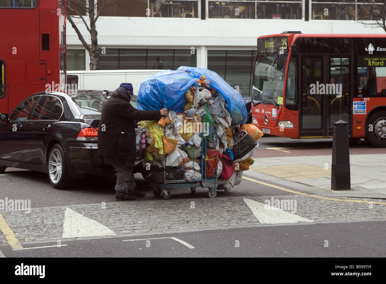 Bag Homeless Man Stock Photos & Bag Homeless Man Stock Images - Alamy