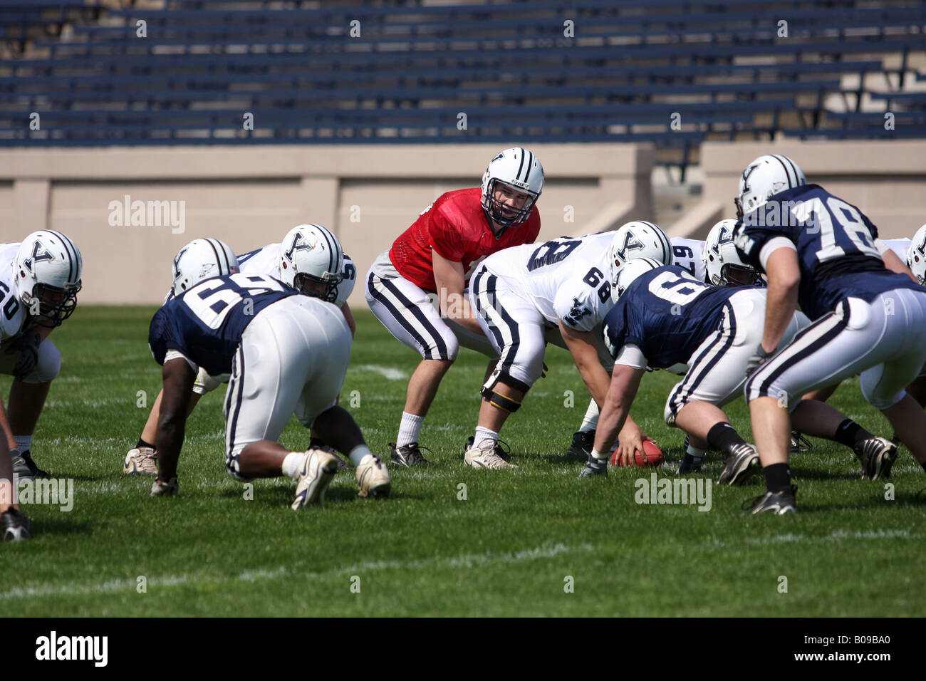 American football players in red hi-res stock photography and images ...
