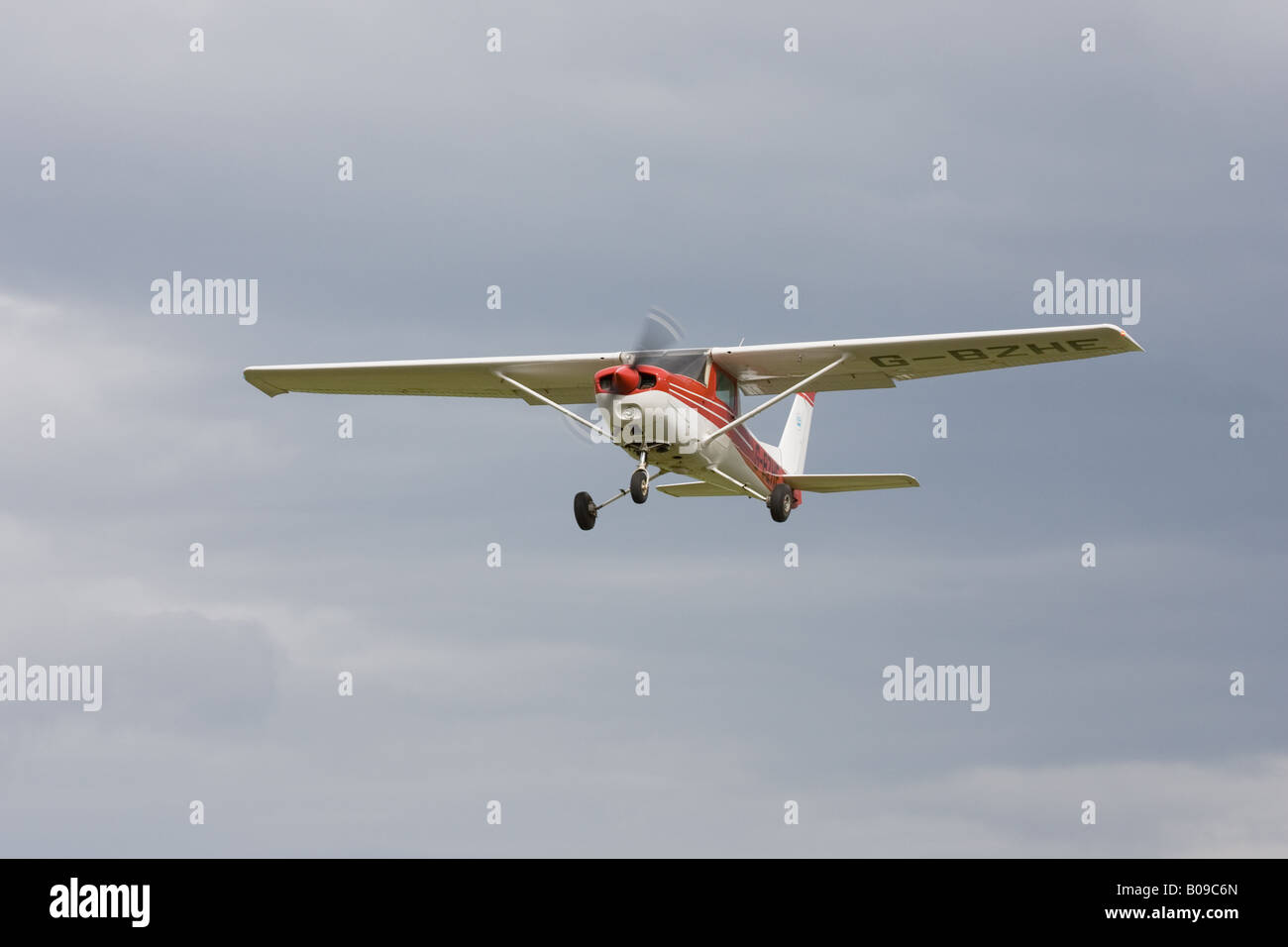 Cessna 152 wing hi-res stock photography and images - Alamy