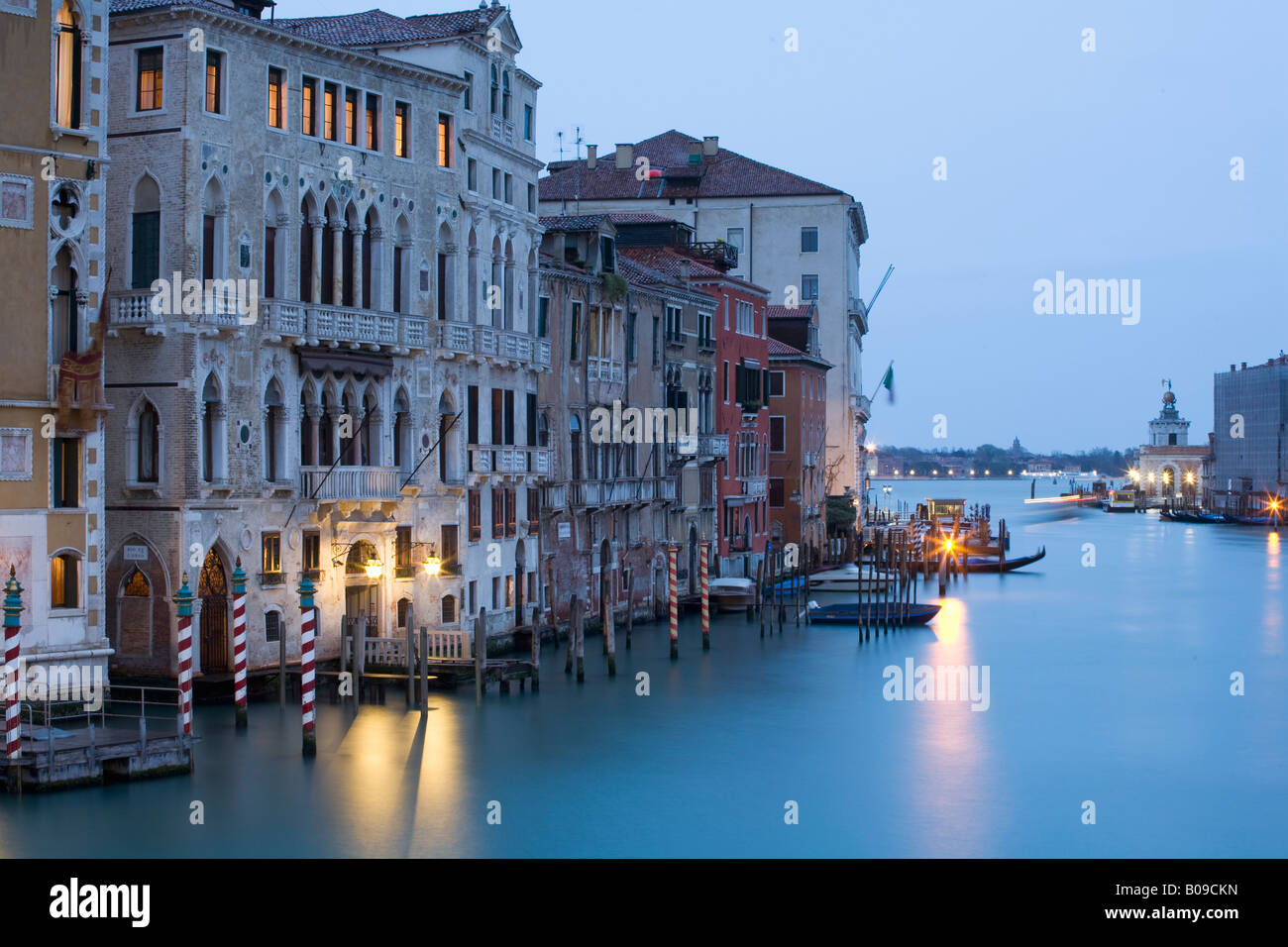 Pretty canal venezia hi-res stock photography and images - Alamy