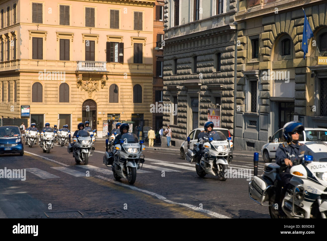 Italian police vehicles hi-res stock photography and images - Alamy