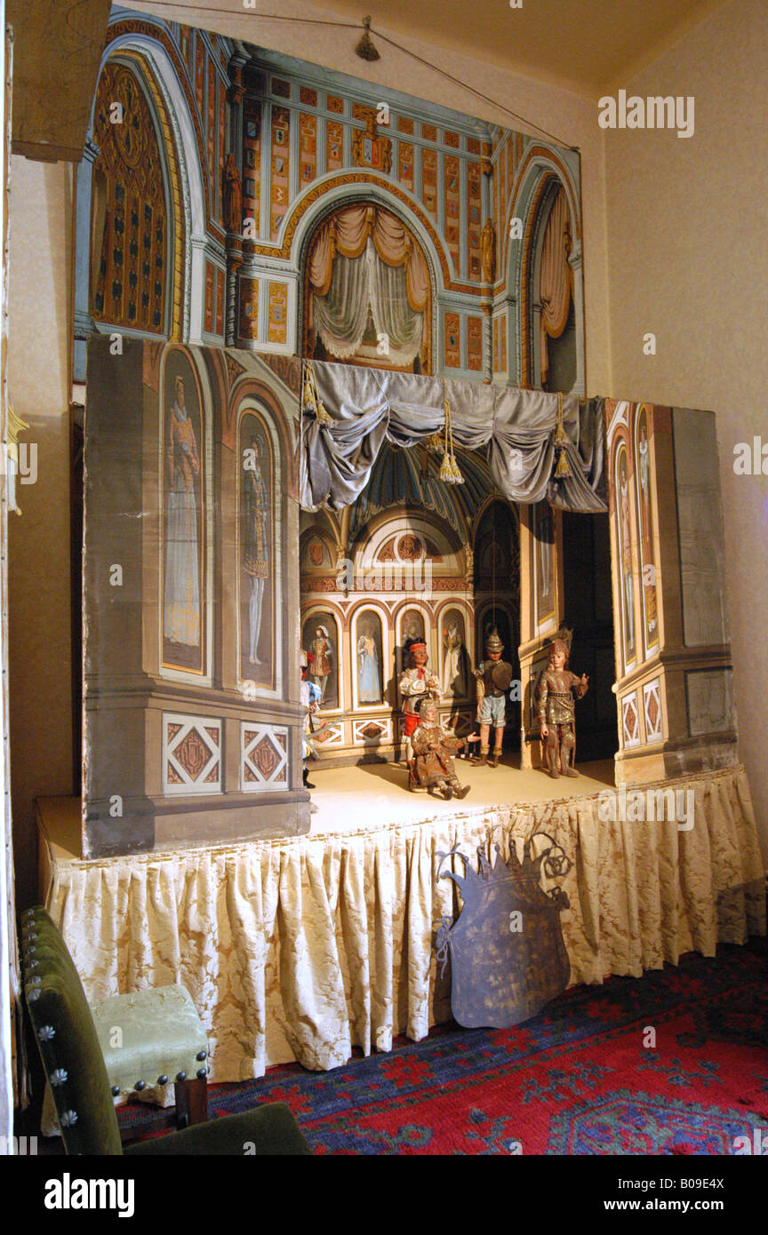 Puppet theatre hi-res stock photography and images - Alamy