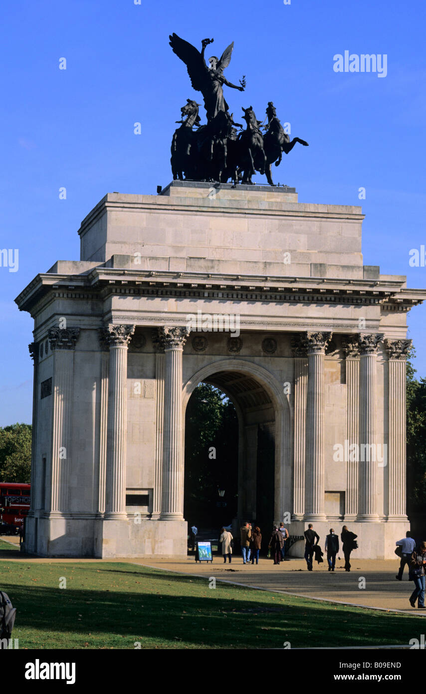 Rounded arch hi-res stock photography and images - Alamy