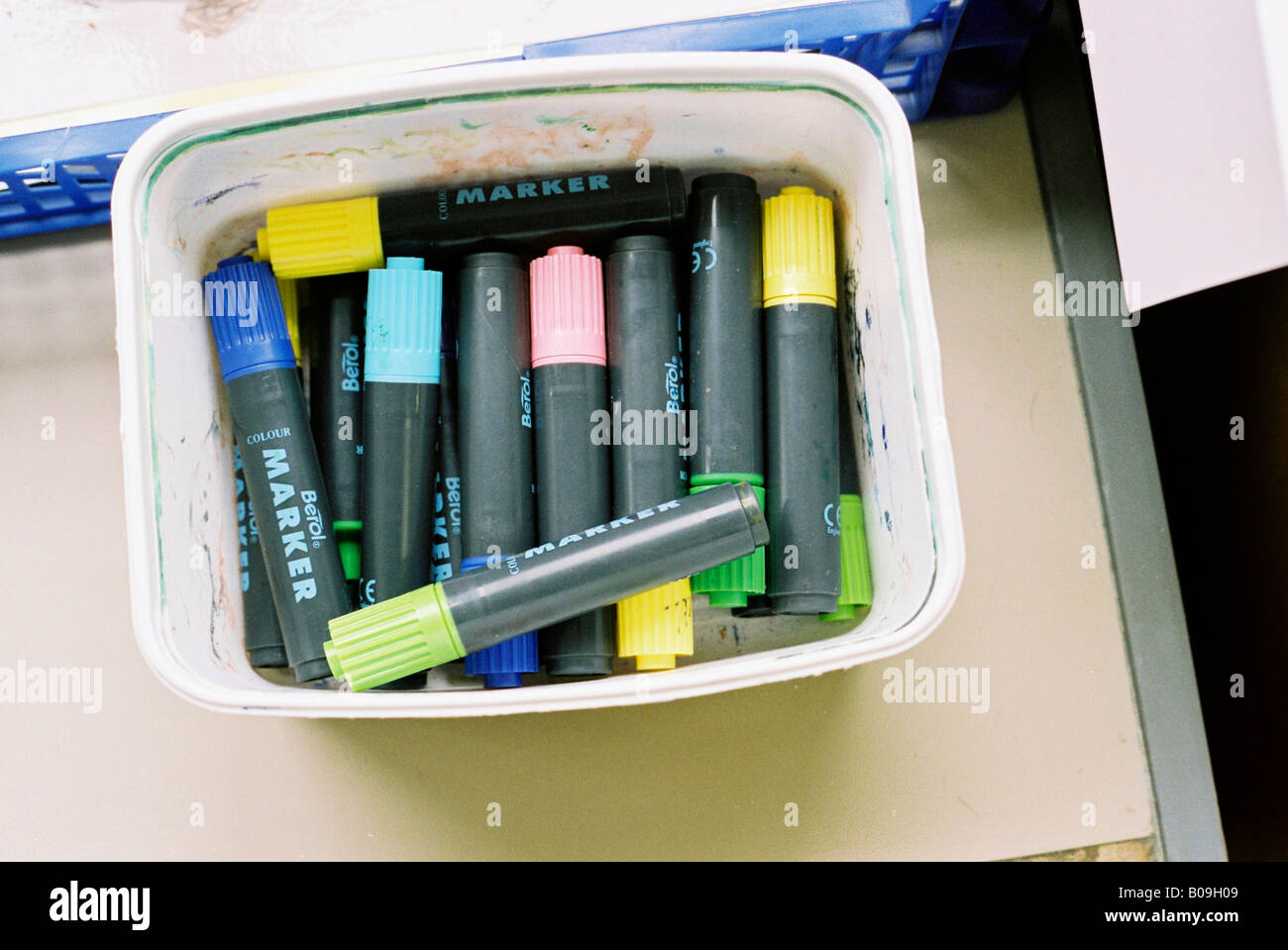school marker pens Stock Photo - Alamy