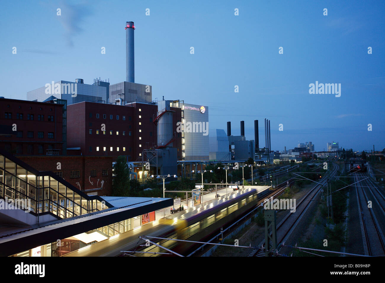 Vattenfall Europe cogeneration power plant Moabit, Berlin, Germany ...