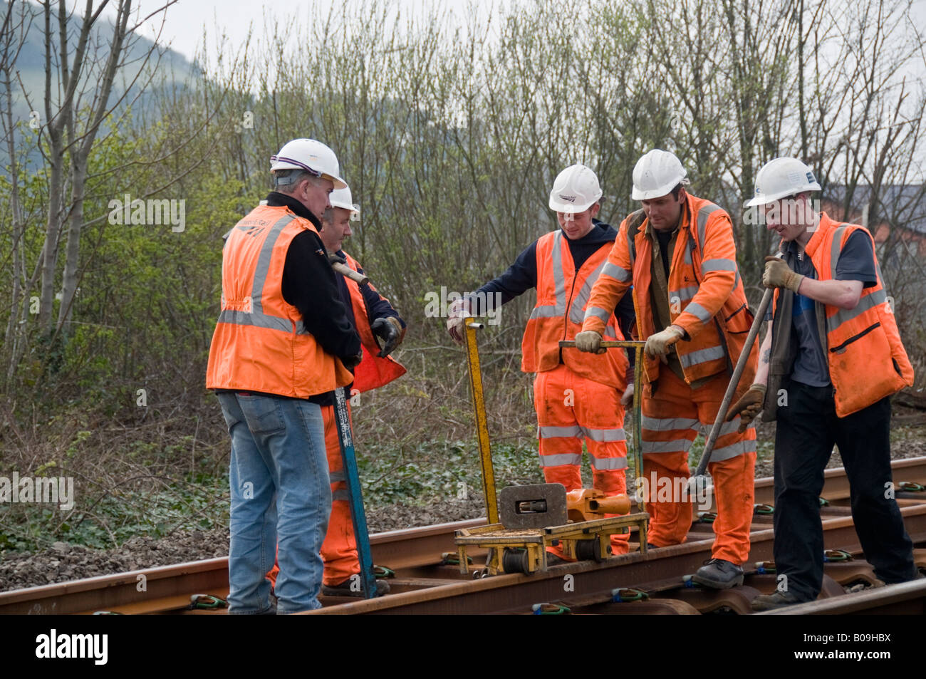Gang of men working for Carillion infrastructure company replacing ...