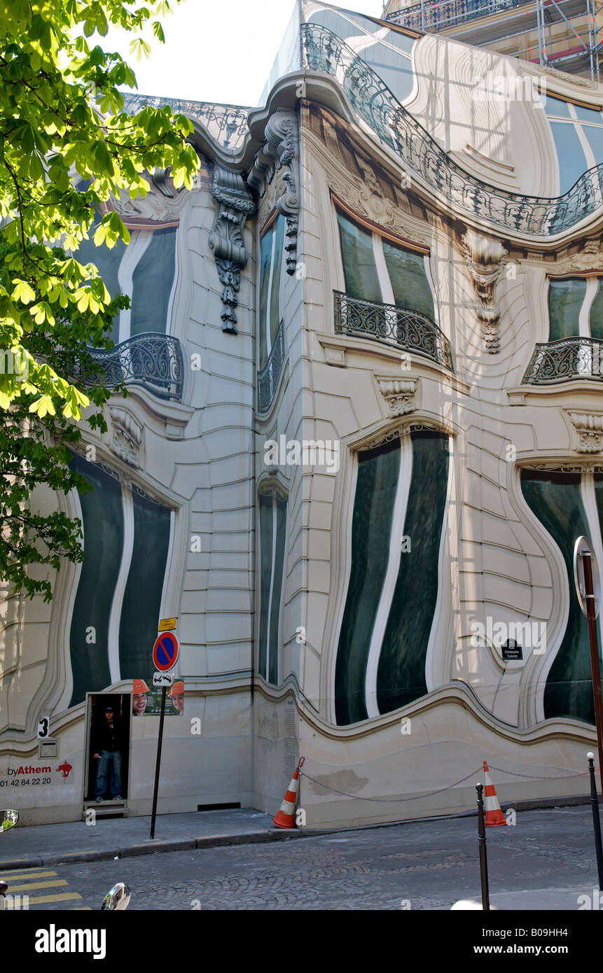 Paris building hi-res stock photography and images - Alamy