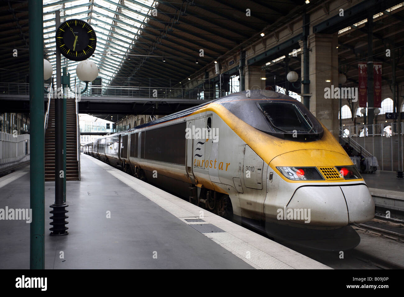 High-speed train Eurostar at Gare du Nord train station, Paris Stock ...