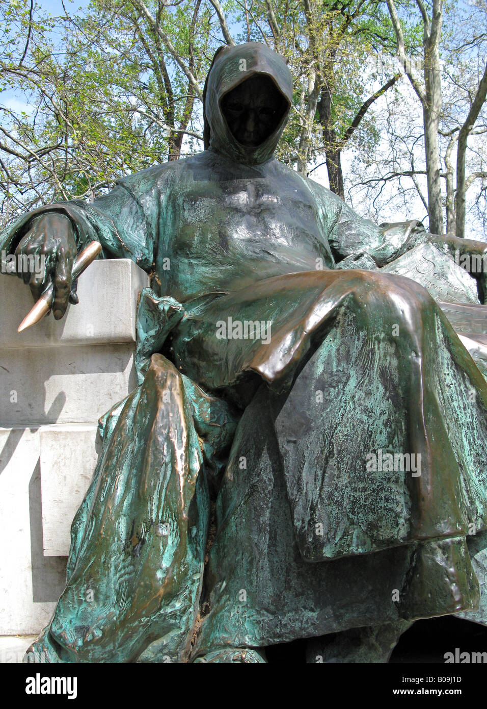 Anonymous statue hi-res stock photography and images - Alamy