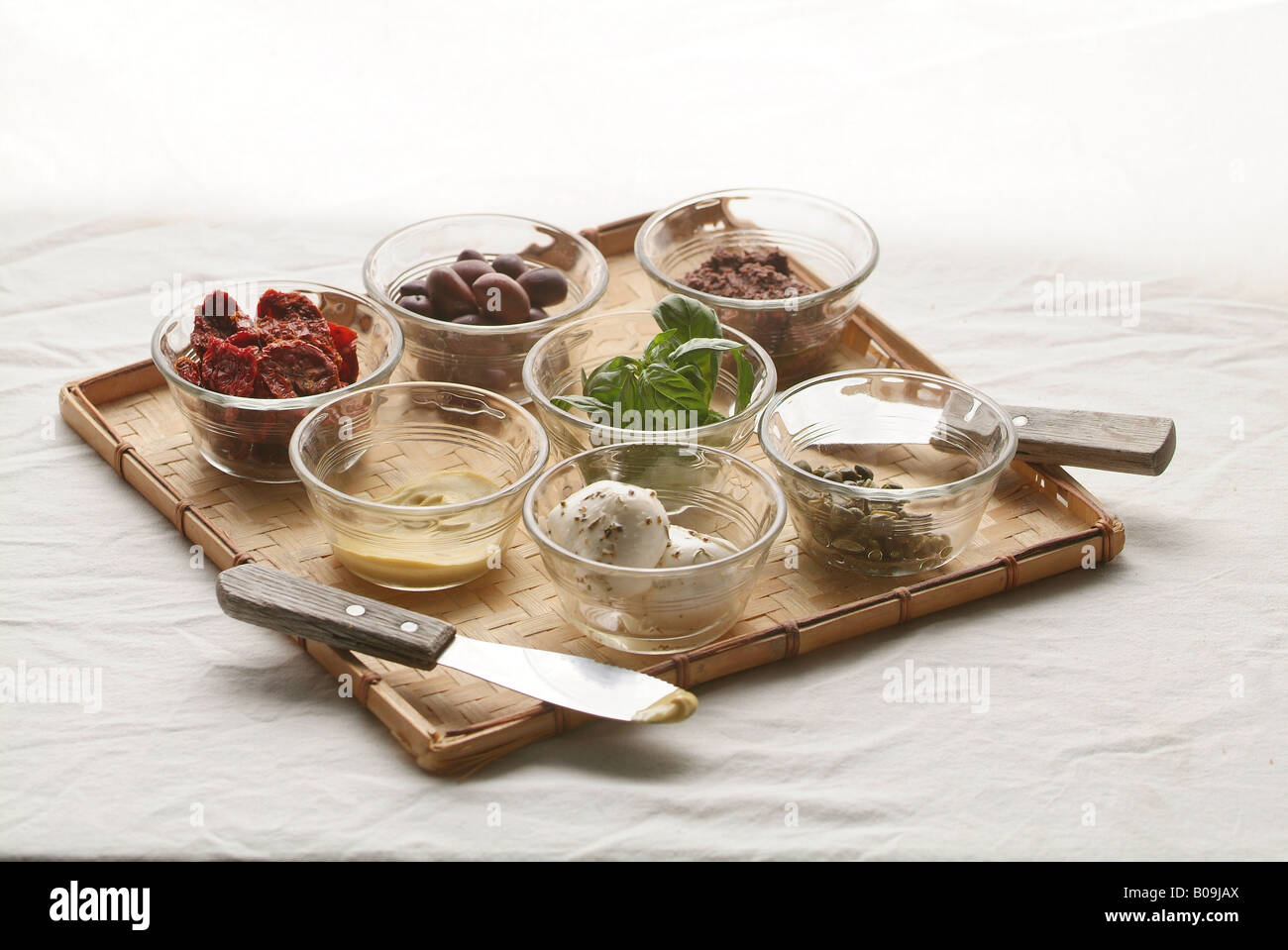 Ingredients laid out in preparation to cook Stock Photo - Alamy