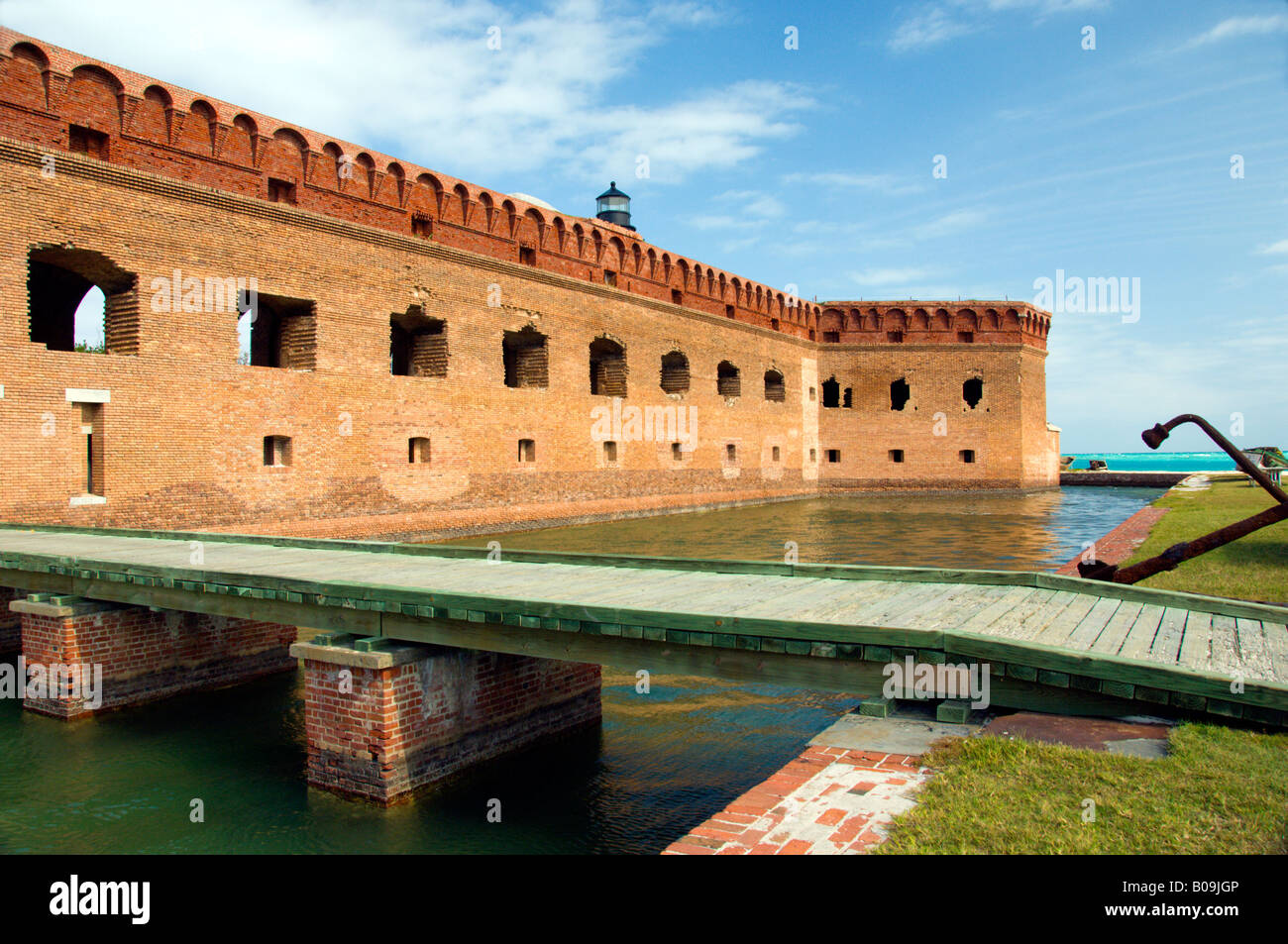 Fort moat hi-res stock photography and images - Alamy