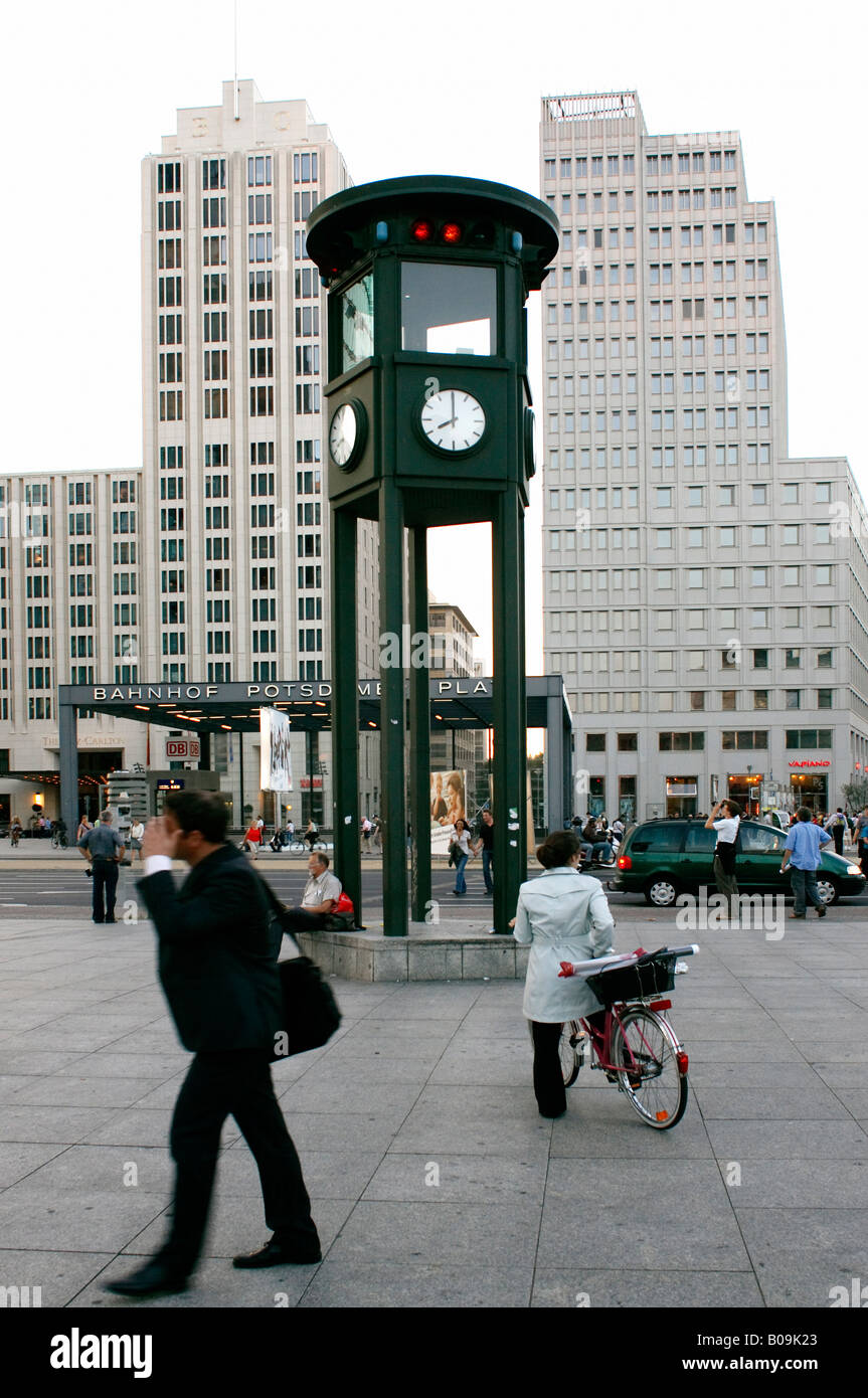 The First Ever Traffic Light Who Invented The Traffic Light?