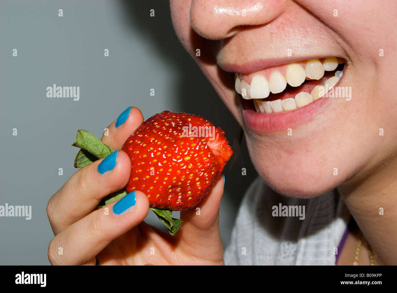 Strawberries and teeth hi-res stock photography and images - Alamy