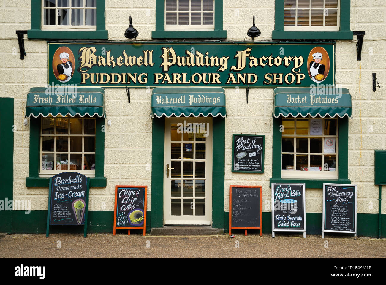 Bakewell Pudding Parlour in Bakewell, Derbyshire, England Stock Photo ...