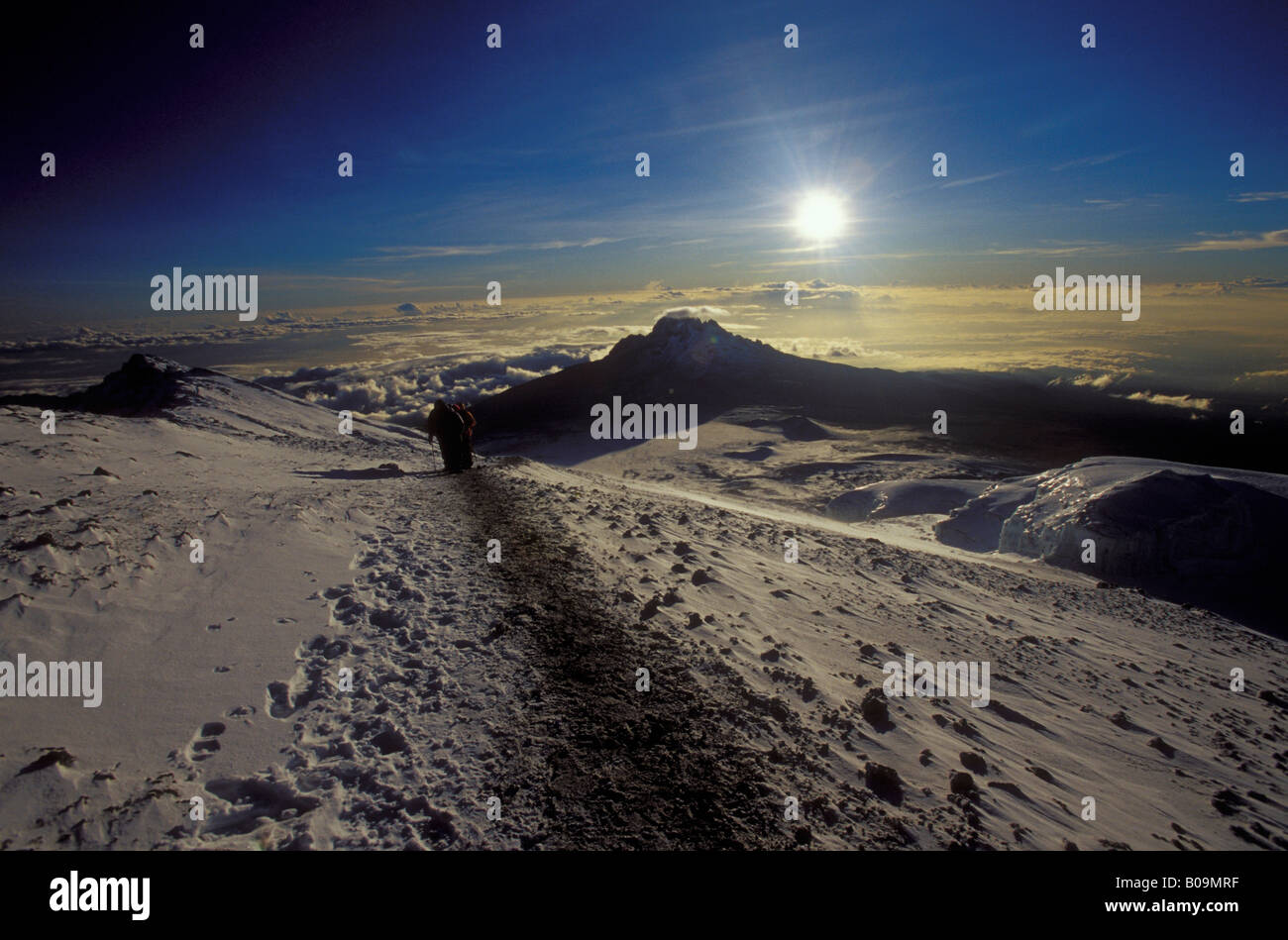 Glacier at summit of mt kilimanjaro hi-res stock photography and images ...