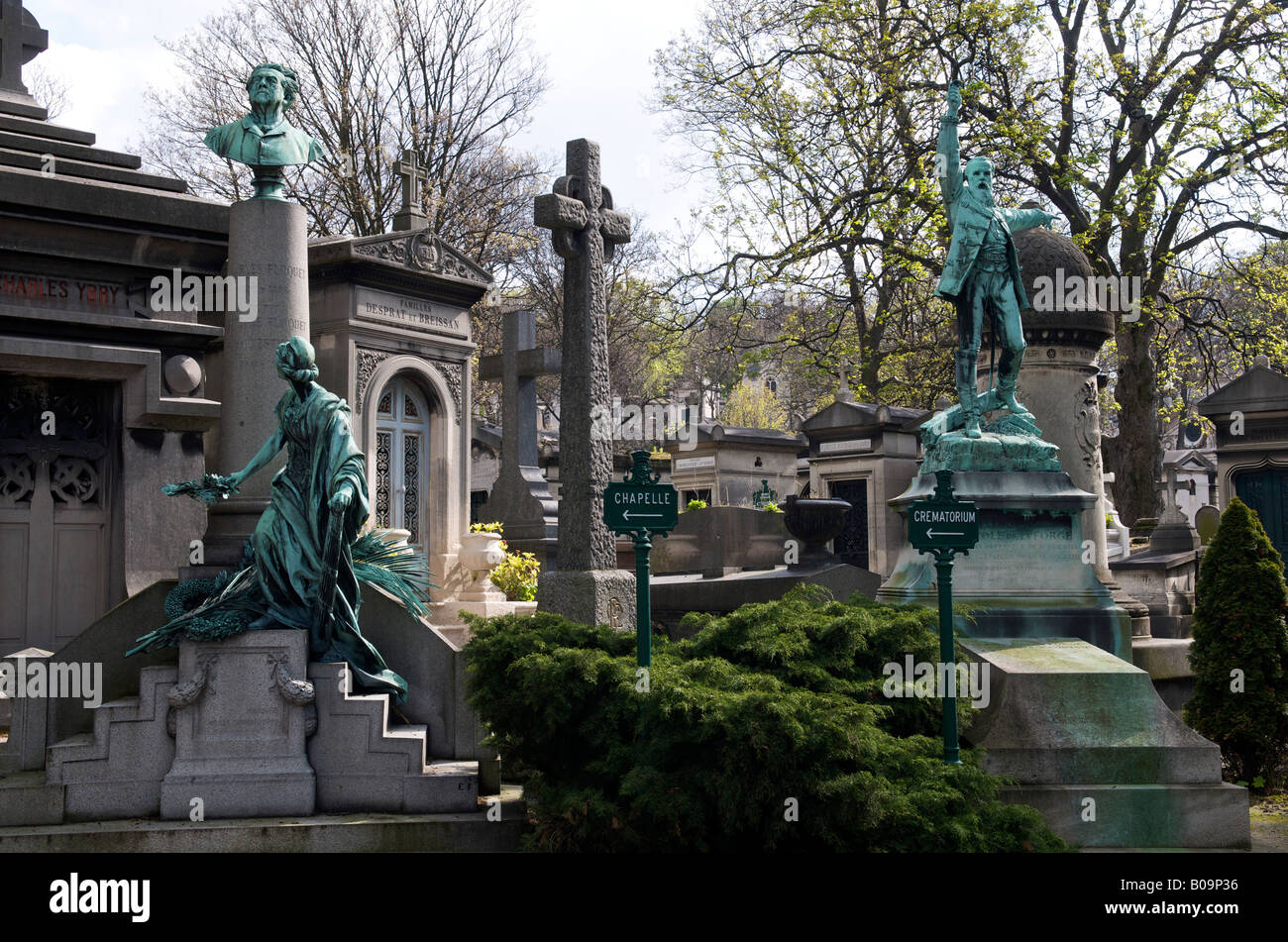 Père Lachaise Cemetery Paris France Stock Photo - Alamy