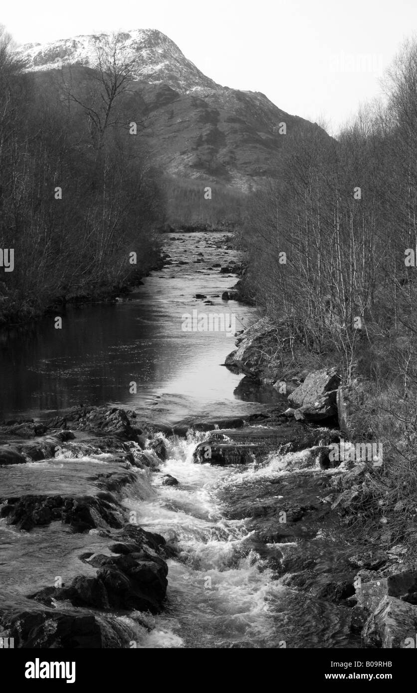 River scottish highland hi-res stock photography and images - Alamy