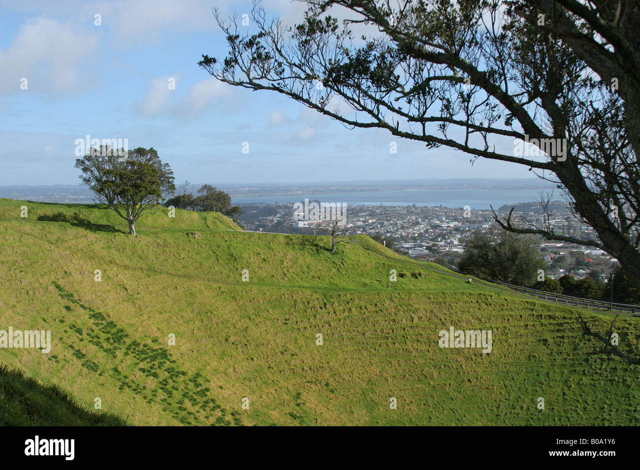 Extinct Volcano Auckland New Zealand Stock Photo - Alamy