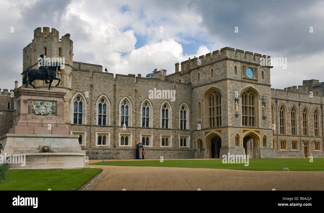 The Quadrangle, Windsor Castle, Berkshire, England Stock Photo - Alamy