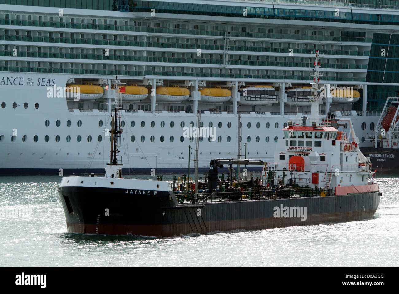 The John H Whitaker Tanker Company bunkering oil tanker barge Jaynee W ...