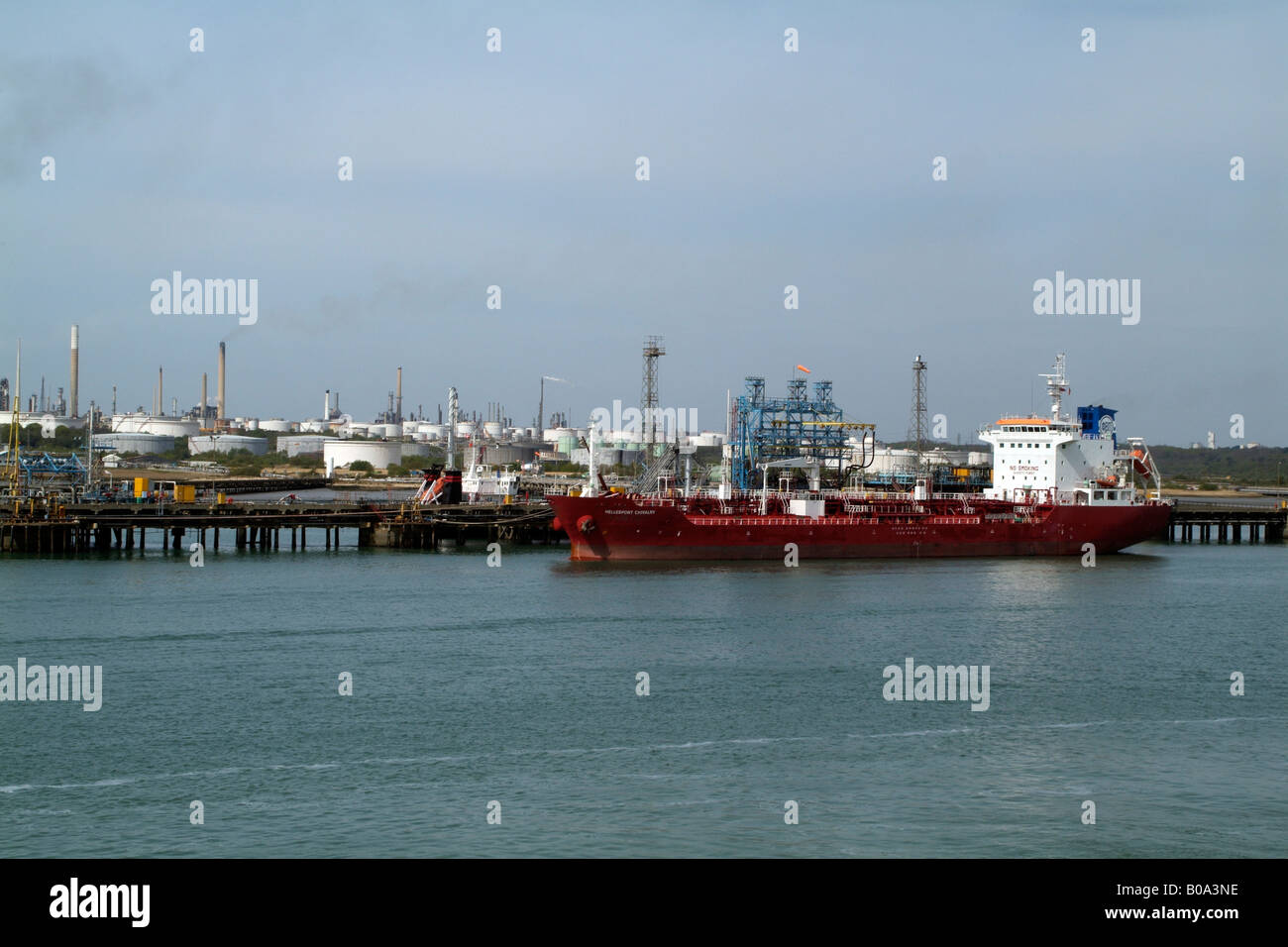 Exxonmobil Fawley Oil Tanks High Resolution Stock Photography and ...