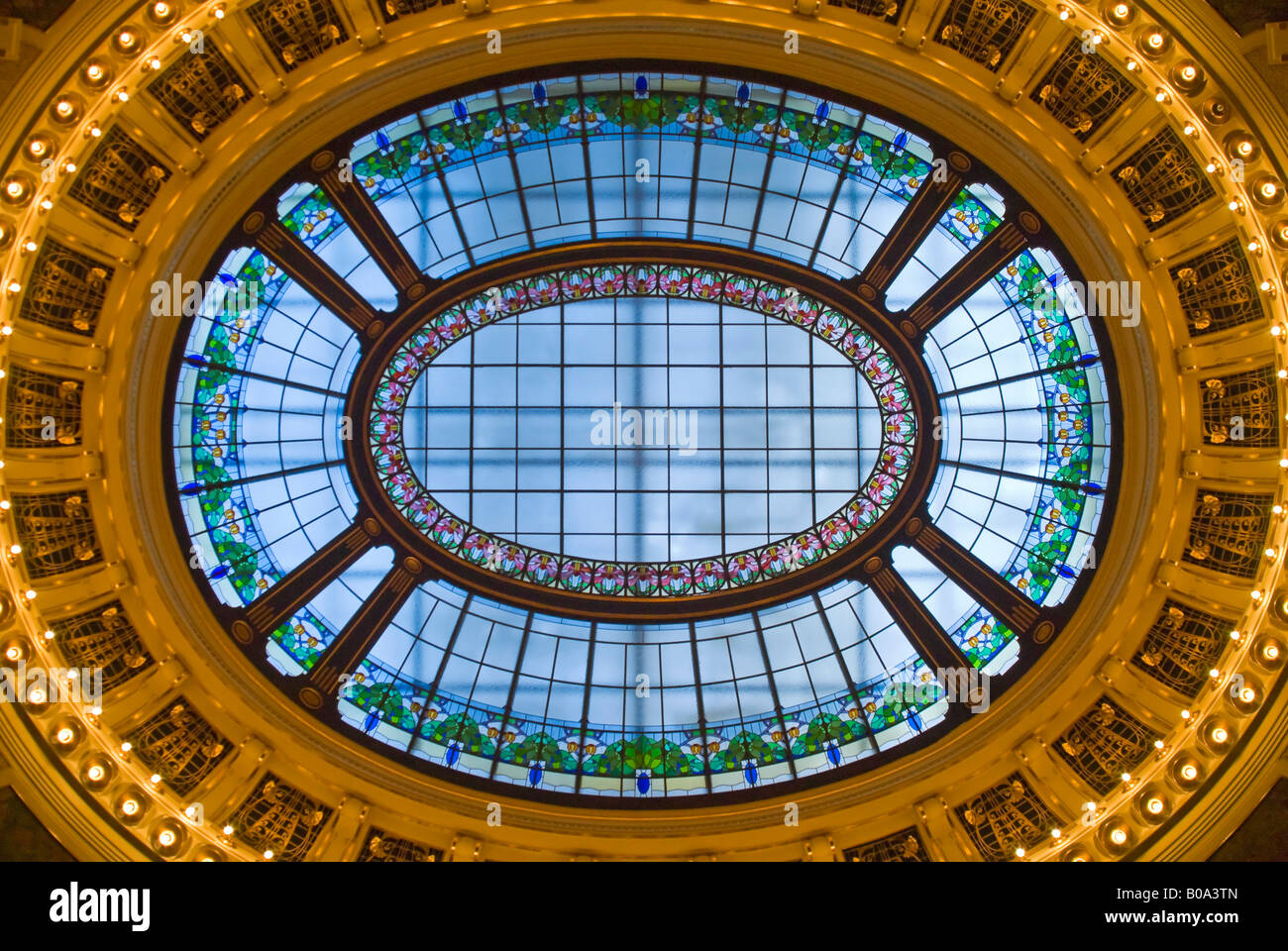 Oval skylight hi-res stock photography and images - Alamy