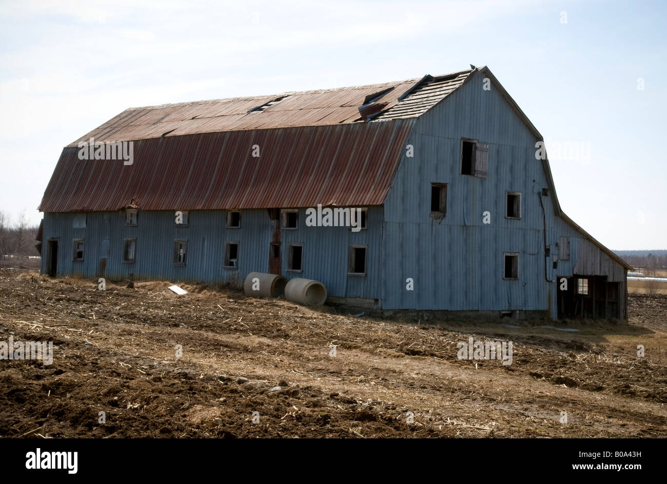 Derelict barn landscapes hi-res stock photography and images - Alamy