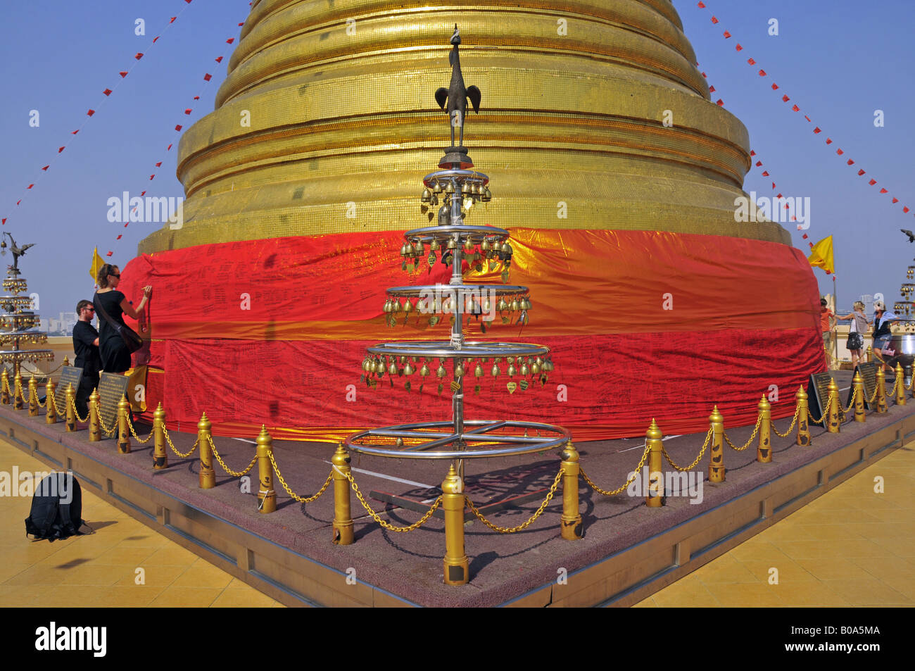 chedi Golden Mount Temple, Thailand, Bangkok Stock Photo - Alamy