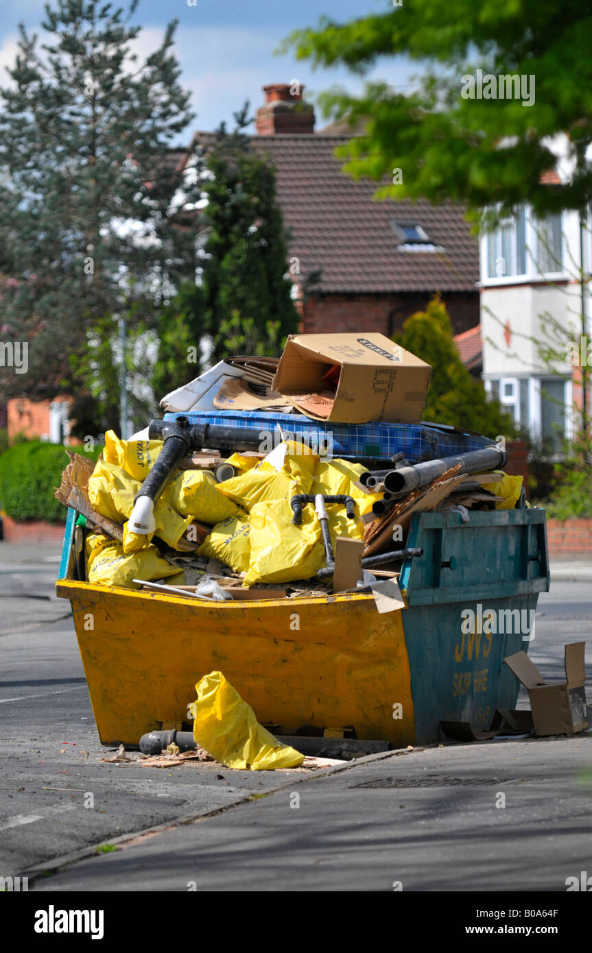 Overloaded skip hi-res stock photography and images - Alamy