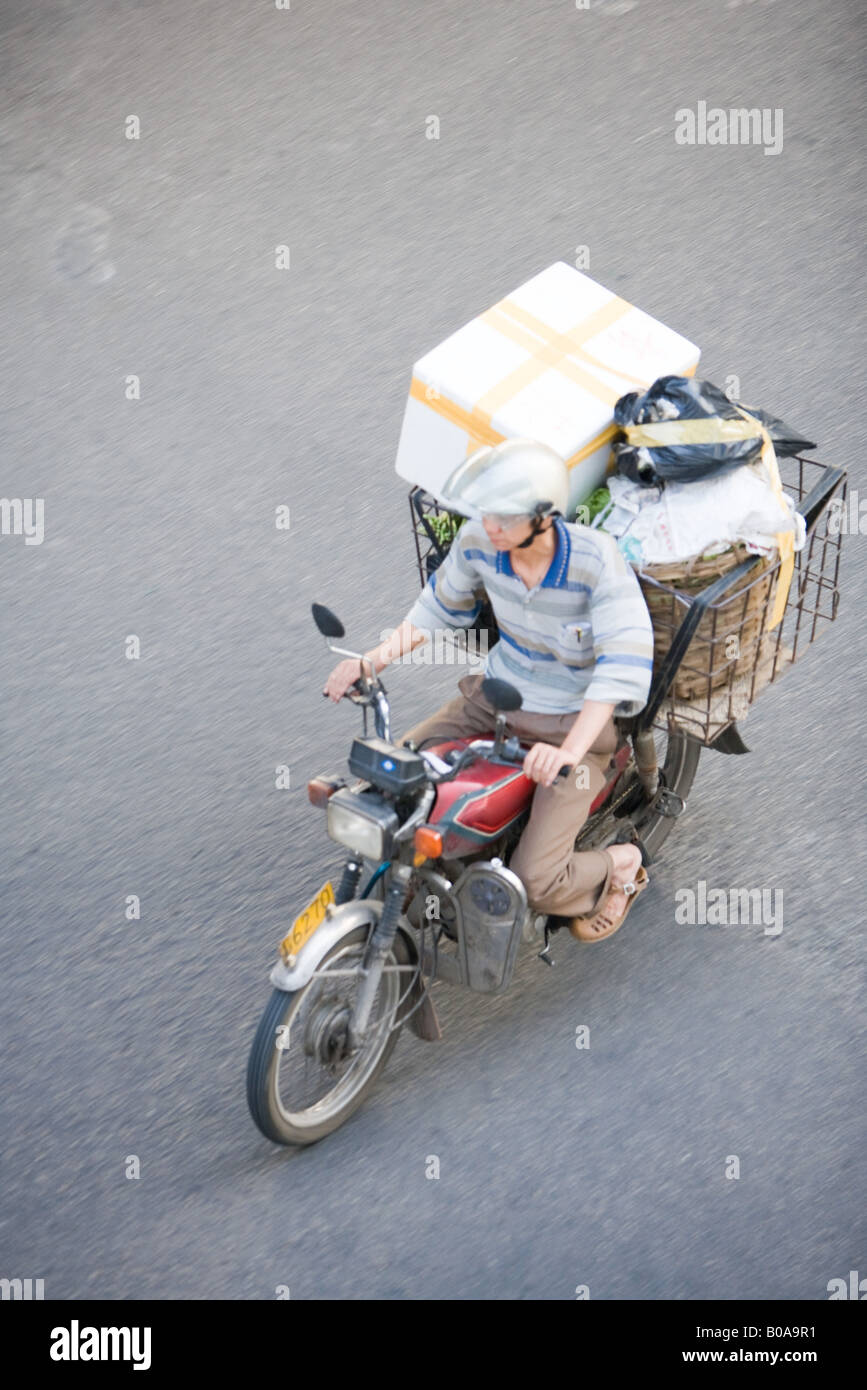 China consumerism shopping bags hi-res stock photography and images - Alamy