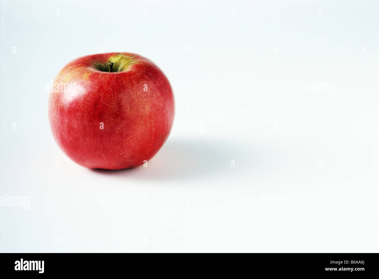 Red apple, close-up Stock Photo - Alamy