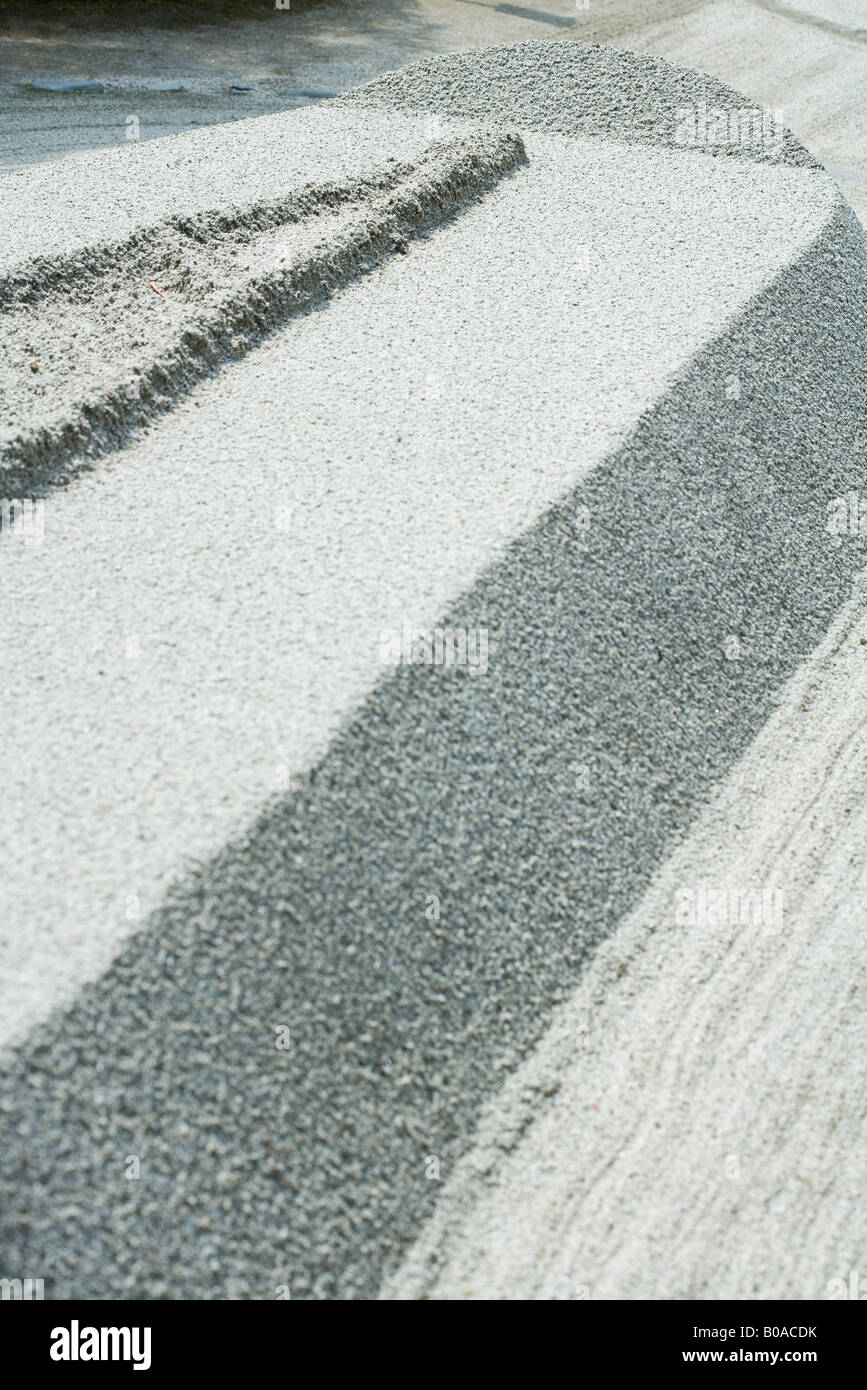 Gravel raked patterns hi-res stock photography and images - Alamy
