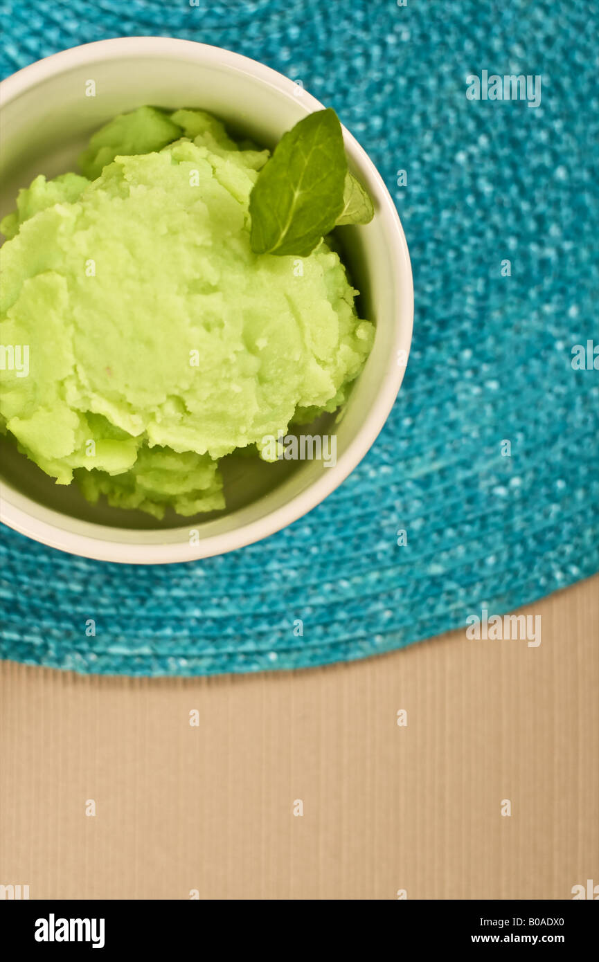 Blue and green ice cream hi-res stock photography and images - Alamy