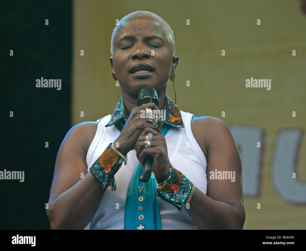 Angelique Kidjo from Benin (2 Stock Photo - Alamy