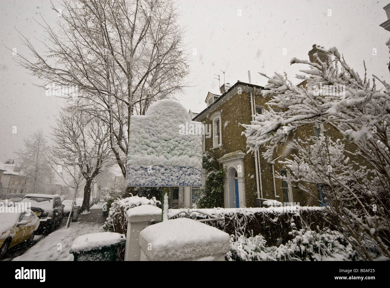 Victorian snow scene hi-res stock photography and images - Alamy