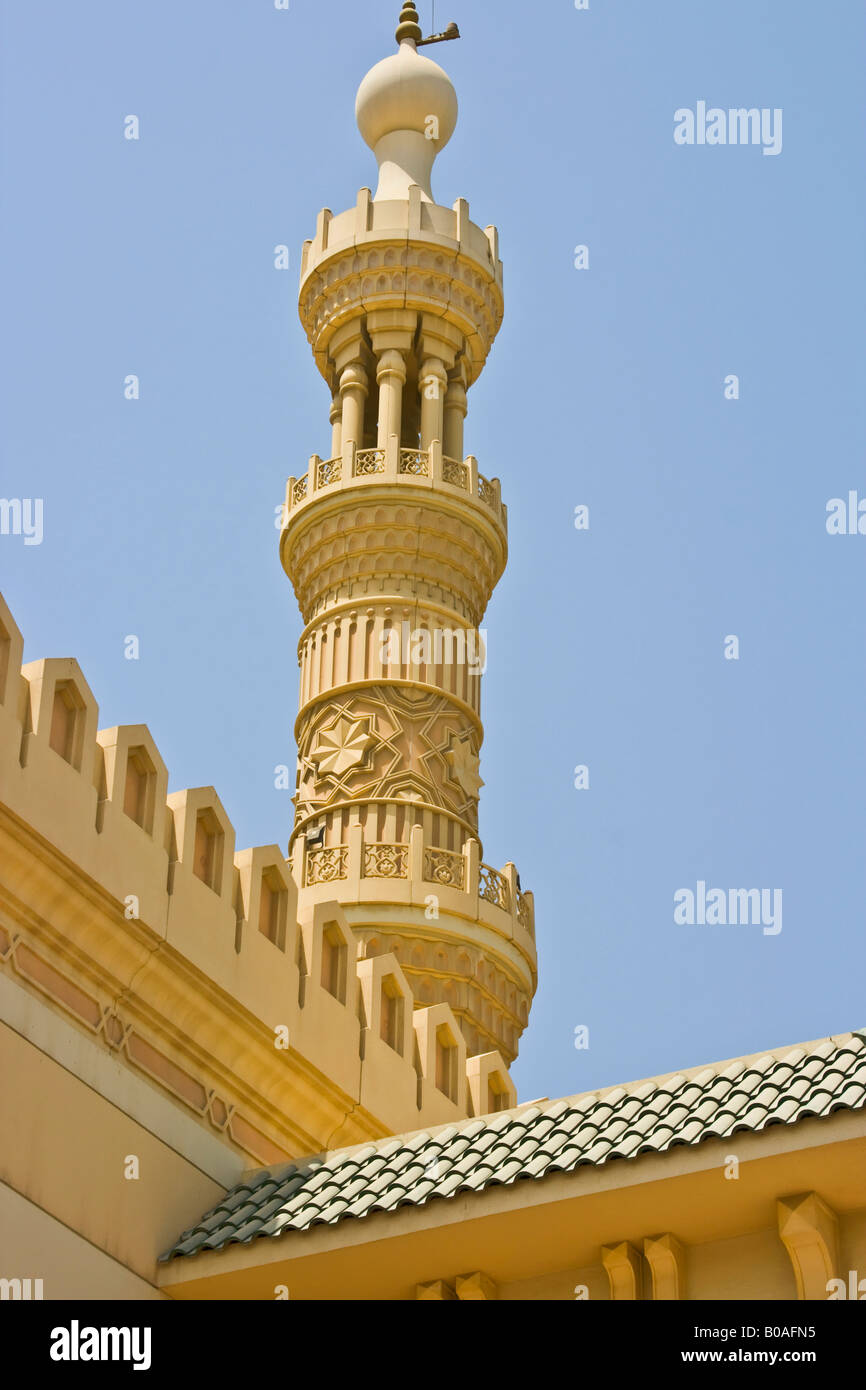 Mosque in sharjah Stock Photo - Alamy