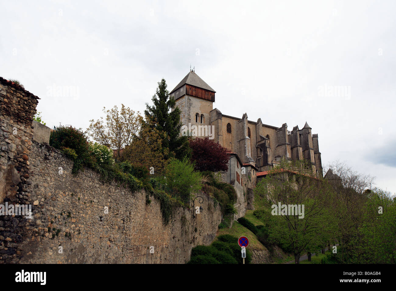 Saint bertrand de comminges hi-res stock photography and images - Alamy