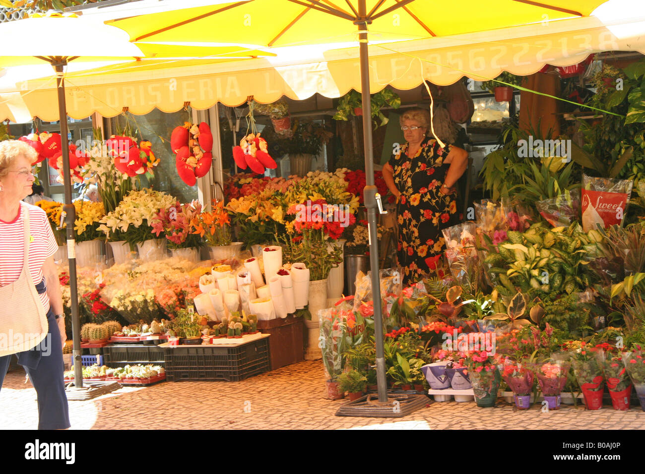 Flower shop italy hi-res stock photography and images - Alamy