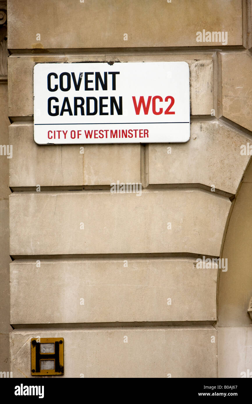 Covent Garden road sign Stock Photo - Alamy
