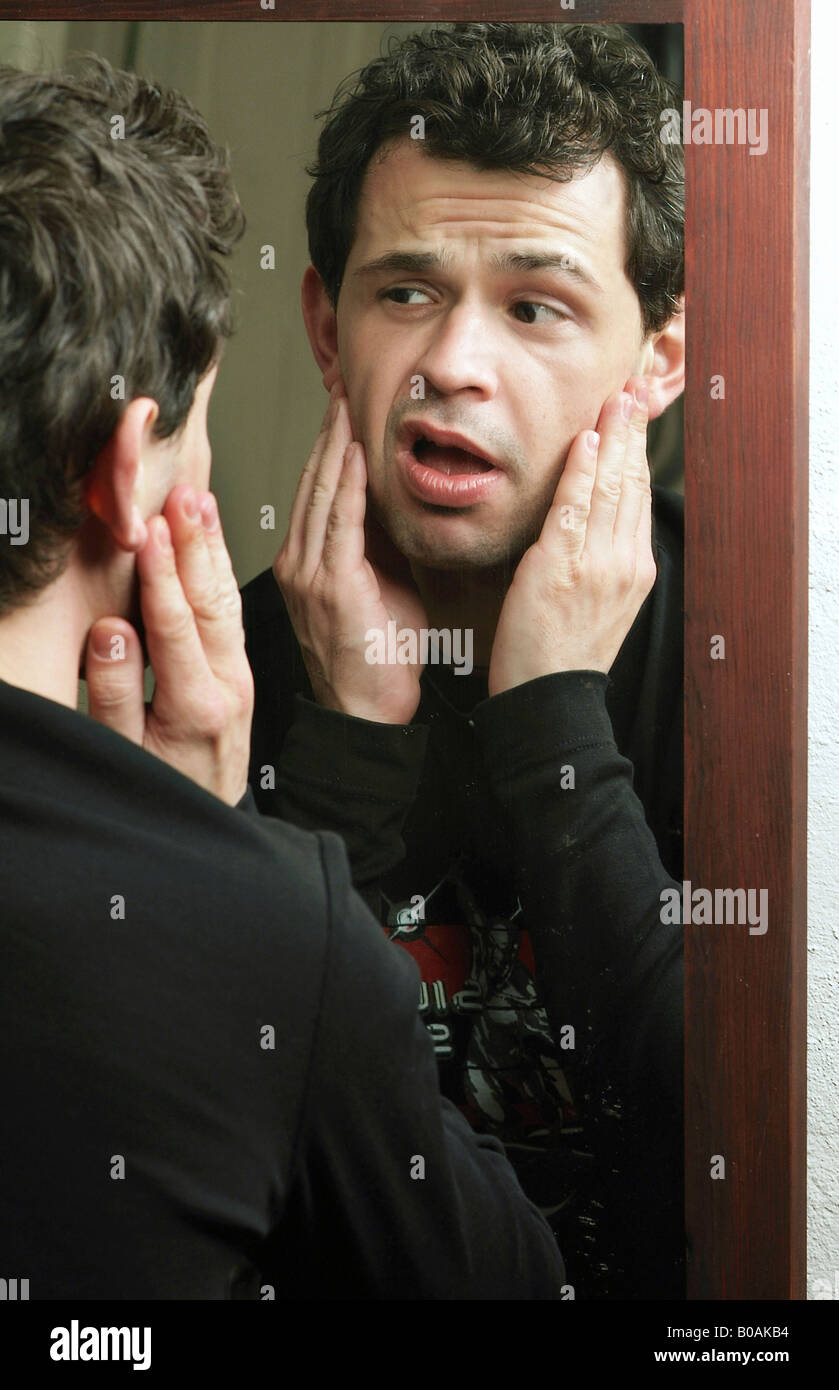 Mirror self reflexion hi-res stock photography and images - Alamy