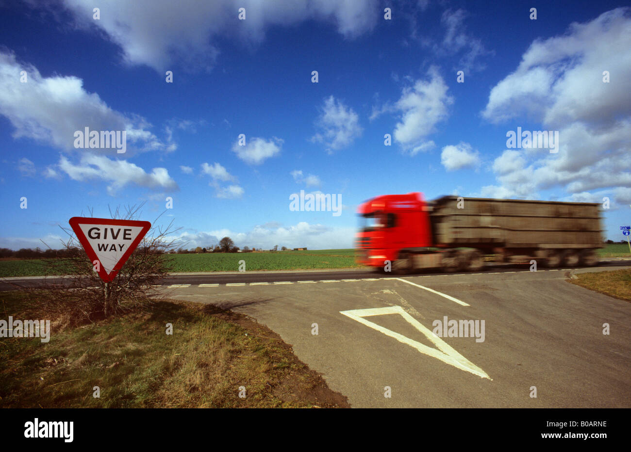 T junction road sign hi-res stock photography and images - Alamy