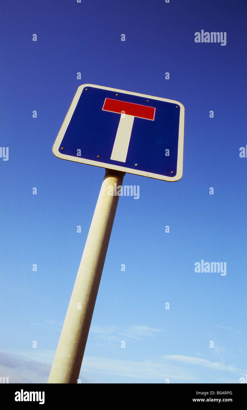 Uk traffic sign dead end hi-res stock photography and images - Alamy