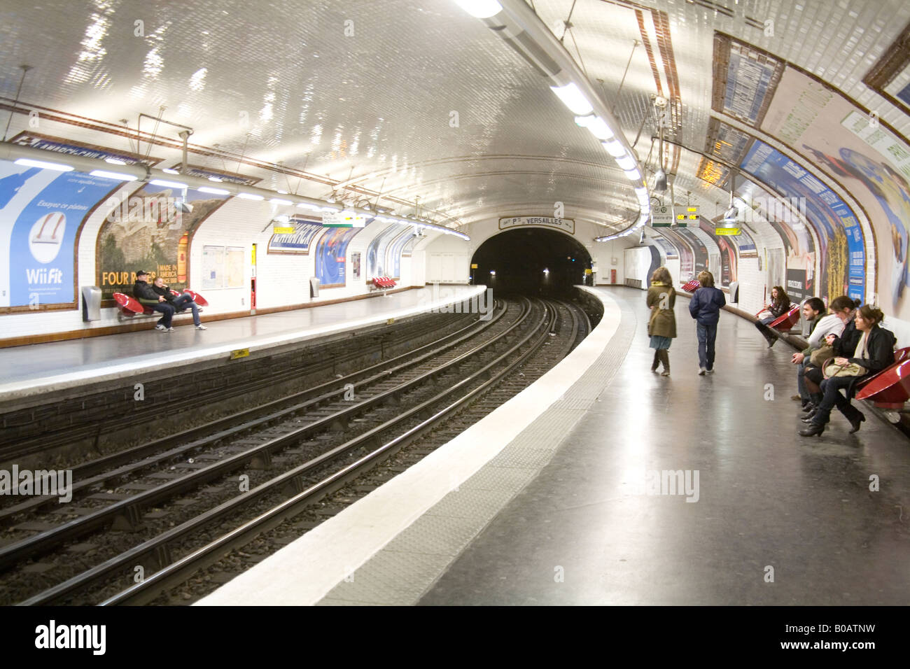 Underground metro train station Paris France Stock Photo - Alamy
