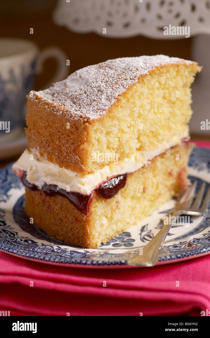 Slice of Victoria Sponge Cake Stock Photo - Alamy